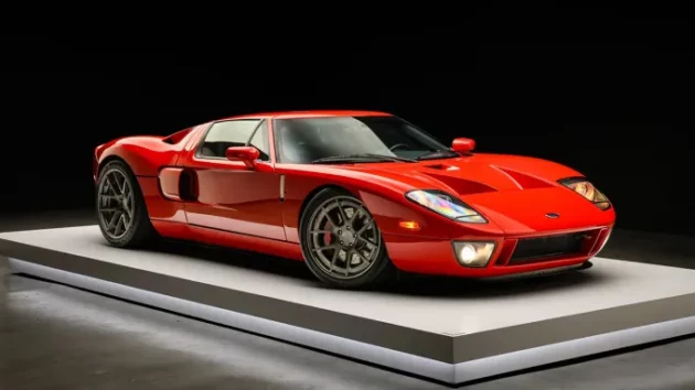Paul Walker’s 2005 Ford GT Is Up for Auction Right Now – Tohni