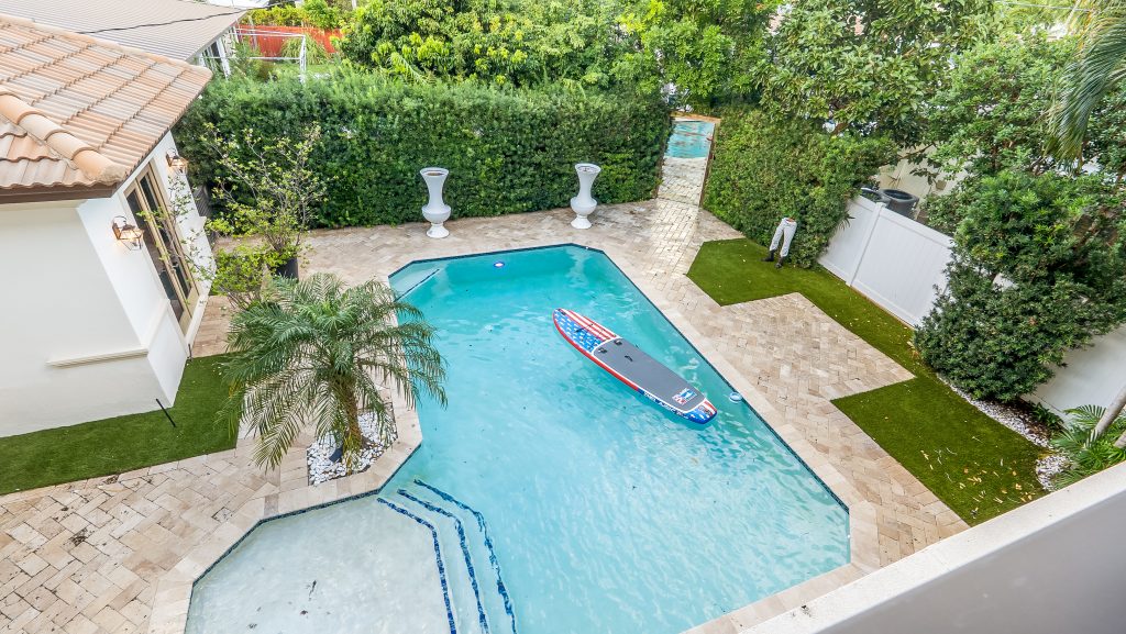 A Fort Lauderdale Estate With Resort-Style Living Hits the Market in ...